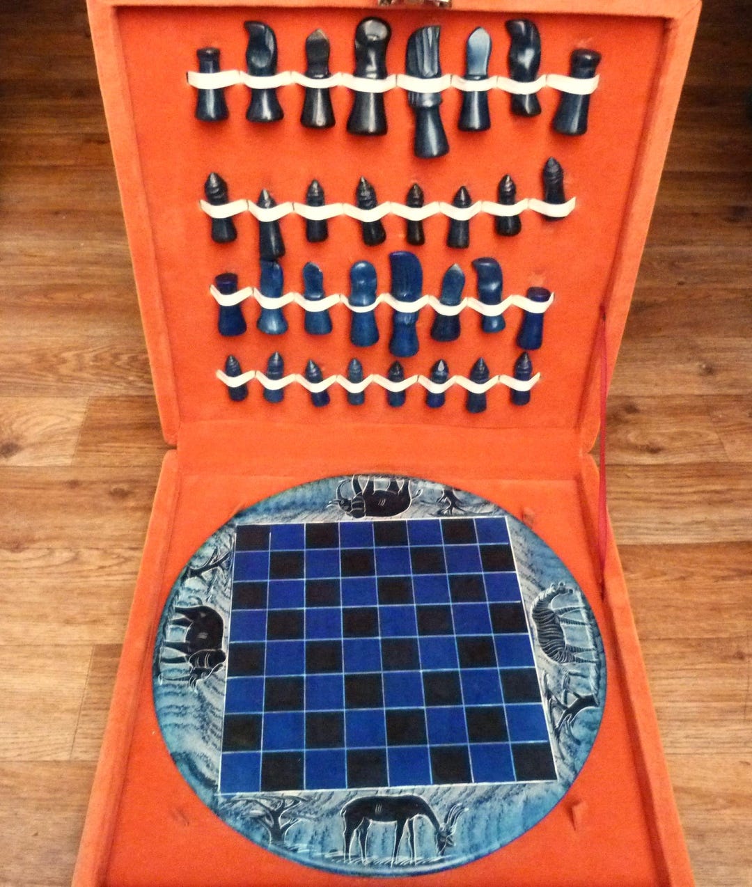 Vintage Kenyan Chess Set Carved Soapstone With 11 1/2 Inch Circular ...