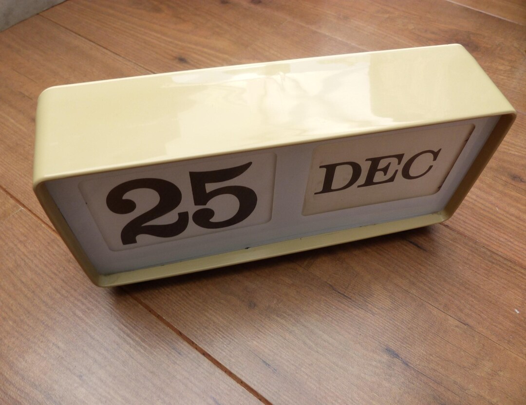 Vintage Large Retro Perpetual Wall Calendar Cream Beige Plastic Scroll ...