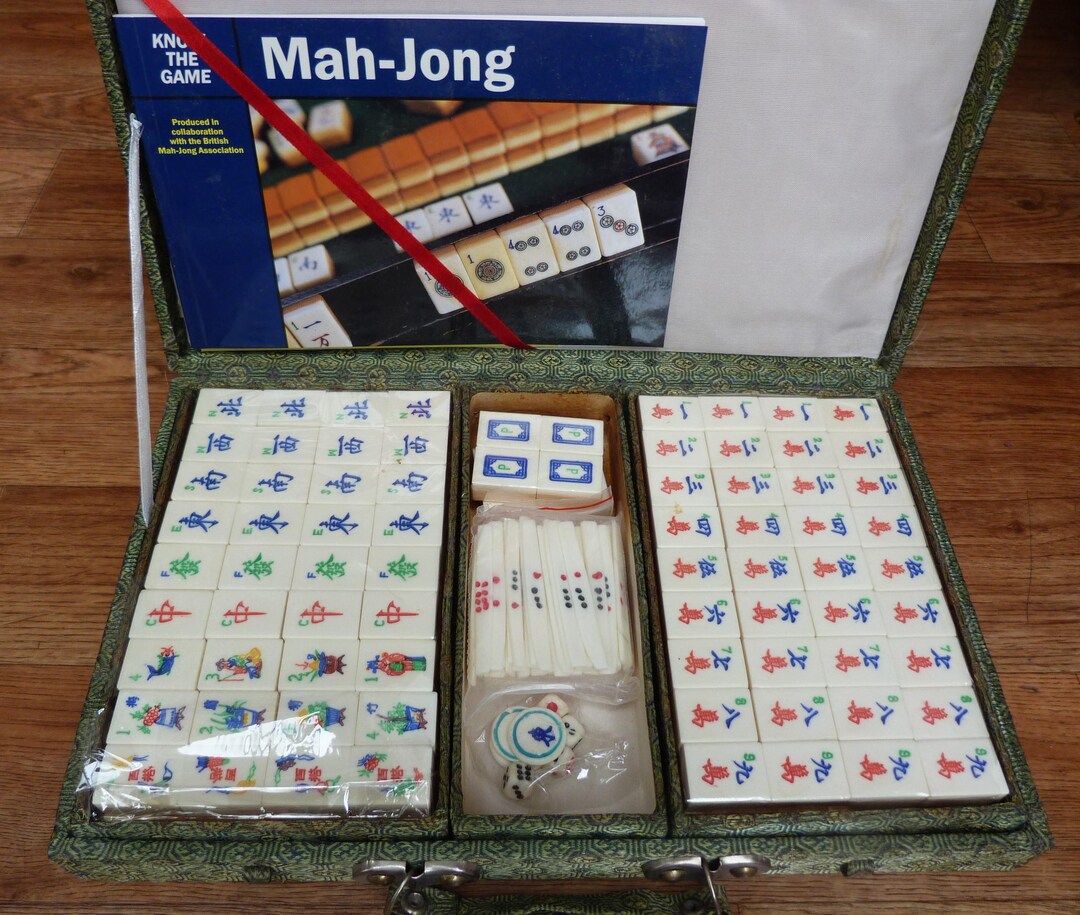 Vintage SEALED Mahjong Set in Carry Case Complete With 152 Bone and ...