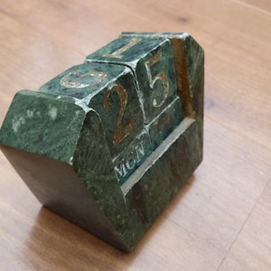 Vintage Green Marble Perpetual Calendar Natural Stone Blocks Desk ...