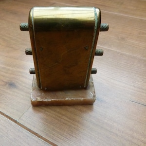 Vintage Stylish Metal Perpetual Calendar Metal Desk Calendar on ...