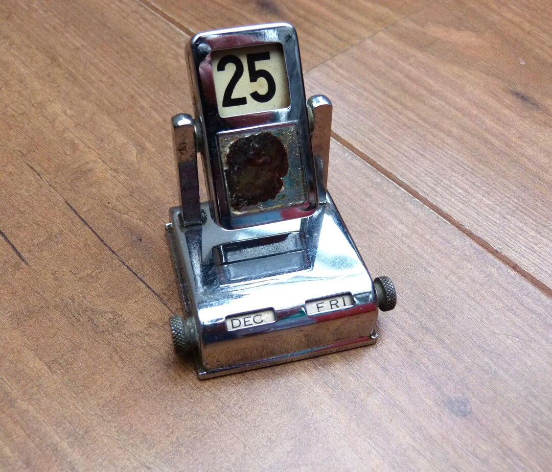 Vintage Metal Perpetual Flip Calendar. 1950s Chrome Metal Desktop ...