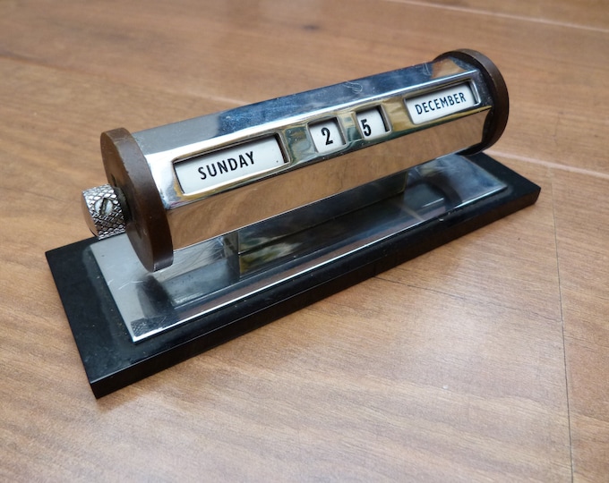 Vintage Perpetual Calendar Desk Calendar Art Deco Style 1950s Vintage ...