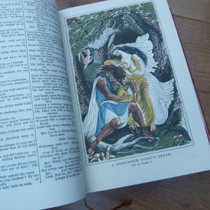 Tudor Edition of William Shakespeare Complete Works Illustrated Vintage ...