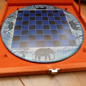 Vintage Kenyan Chess Set Carved Soapstone With 11 1/2 Inch Circular ...