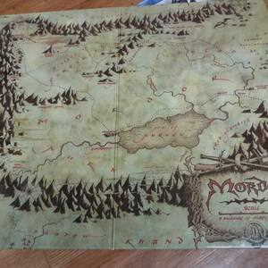 Vintage Lord of the Rings Chess Set With Folding Board Complete With 32 ...