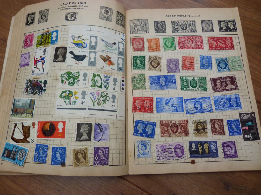 Vintage Stamp Album 450 World Stamps Europe China French Colonies ...