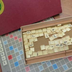 Vintage Early Scrabble Set, Complete Original Game With First Plastic ...