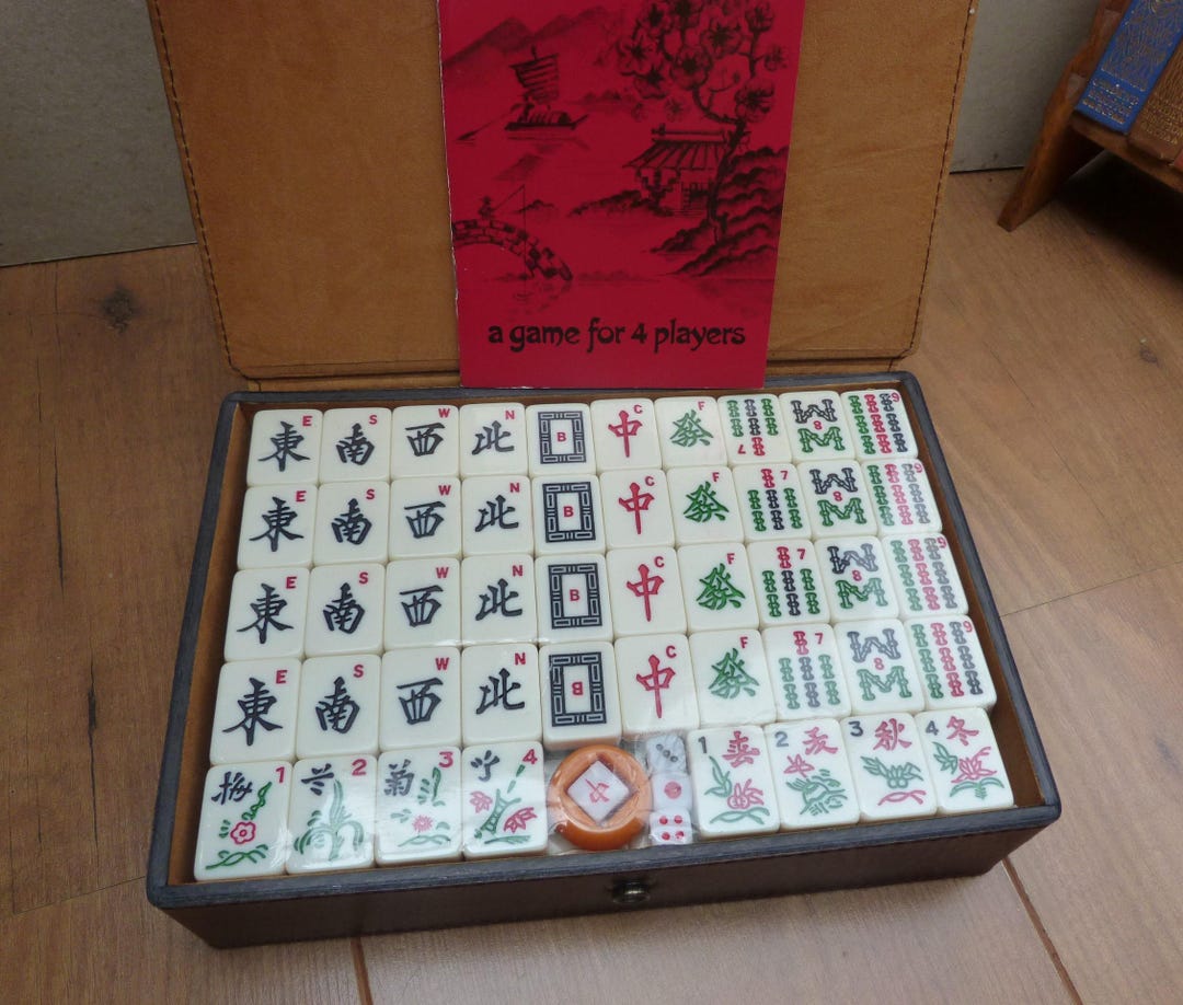 Vintage SEALED Mahjong Set in Carry Case Complete With 148 Pieces, Dice ...