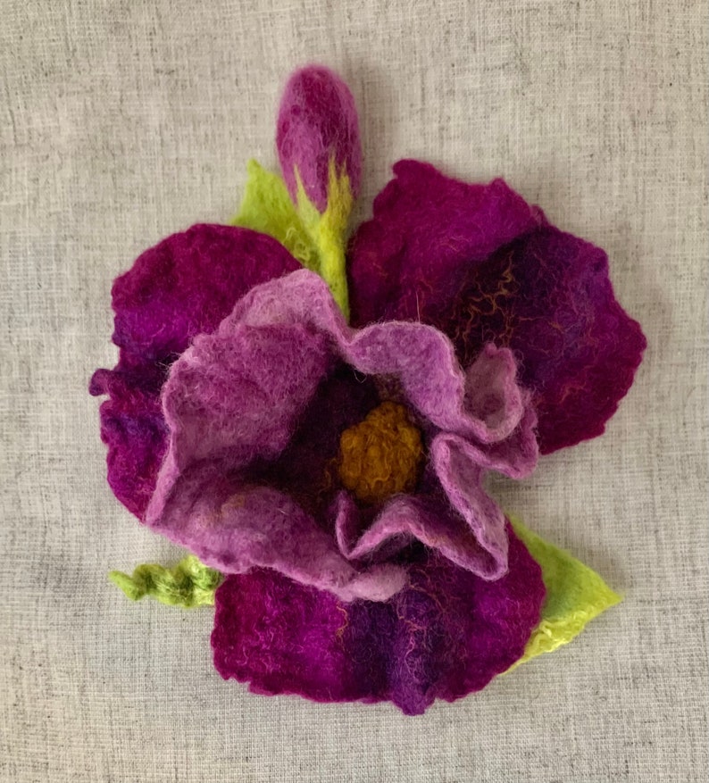Wool Felt Flower Broochhand Felted Brooch Accessoryjewelry - Etsy