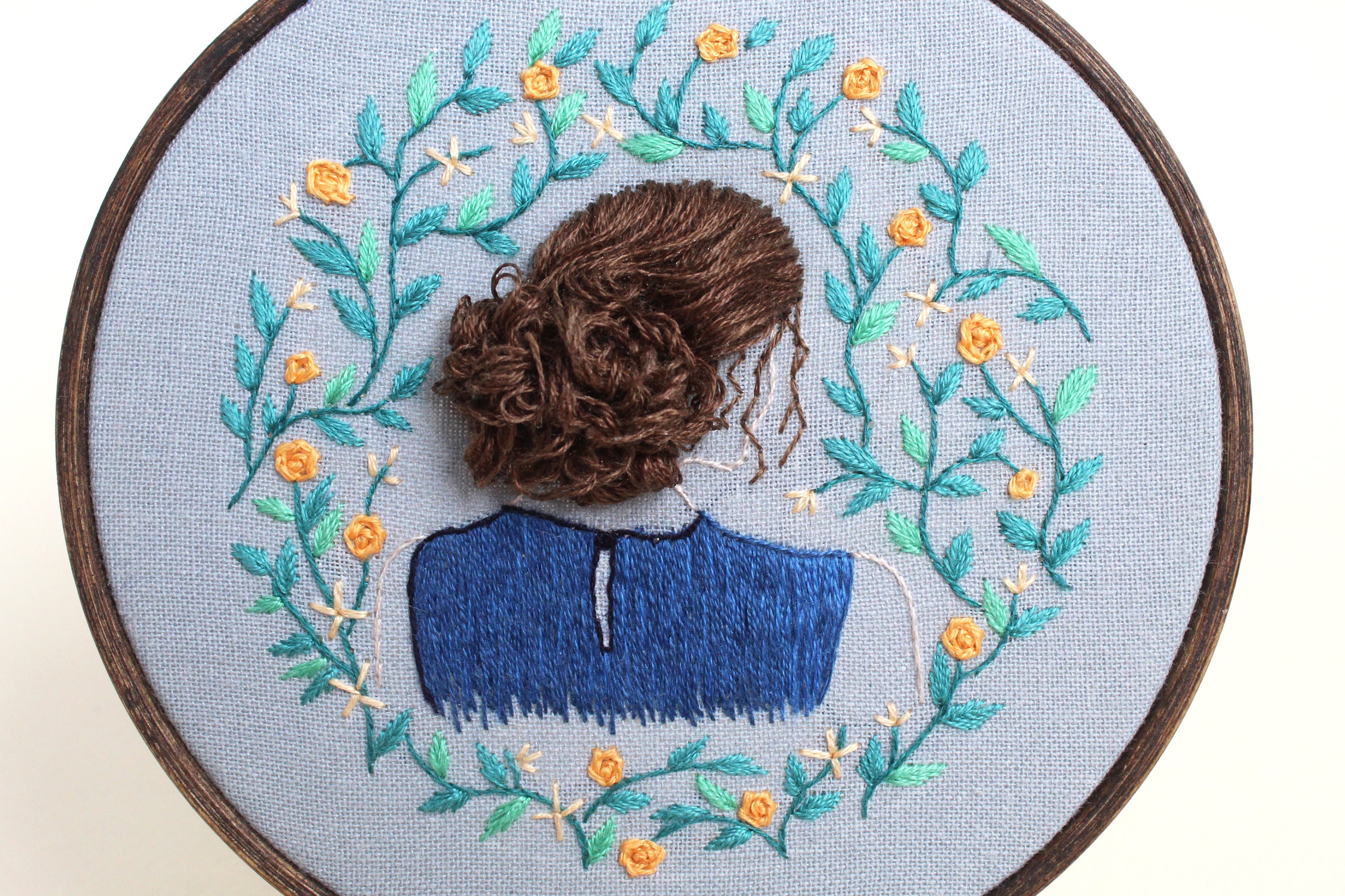 Girl Embroidery Mini Hoop on Cotton Fabric, Embroidery Art With 10cm ...