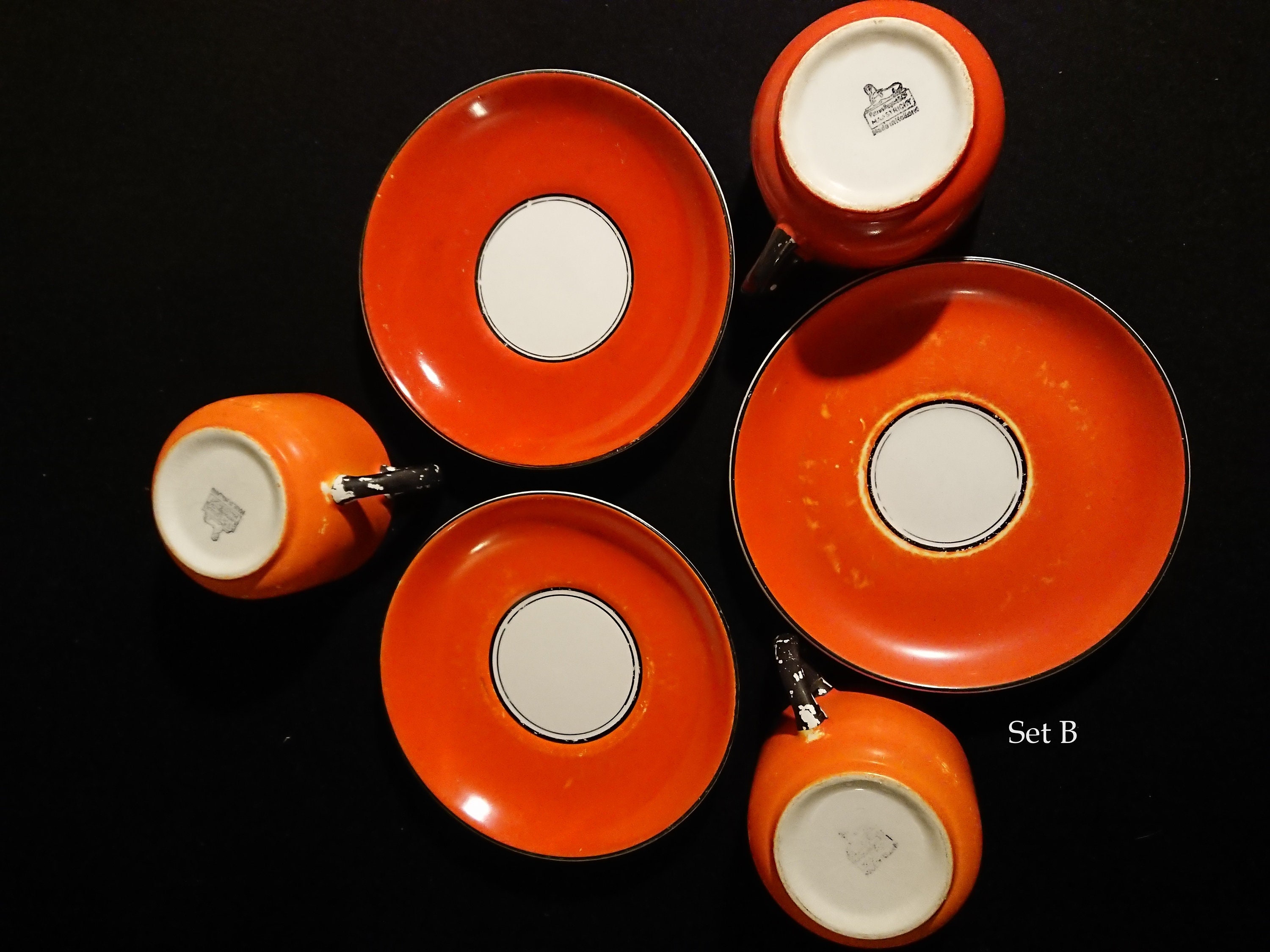 Oranje ! Peter Regout Sphinx, Holland. Ancient Cups in the Royal Color ...