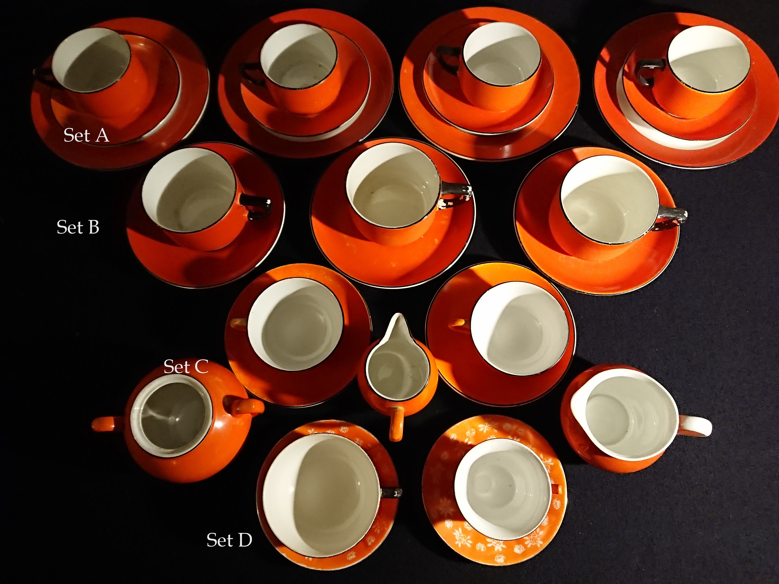 Oranje ! Peter Regout Sphinx, Holland. Ancient Cups in the Royal Color ...