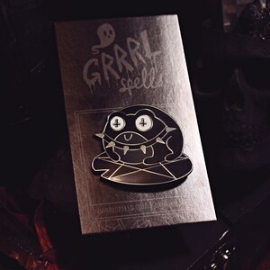 Goth Frog Pin Enamel Lapel Pin Toad Gothic Punk Black Metal Witch ...
