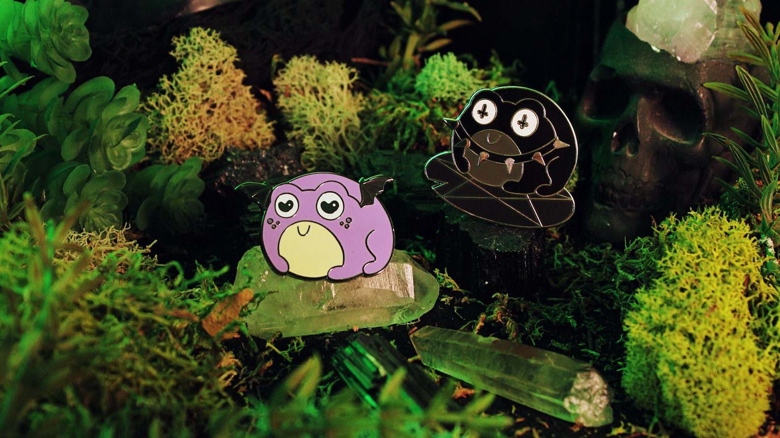 Goth Frog Pin - Enamel Lapel Pin - Toad Gothic Punk Black Metal Witch ...