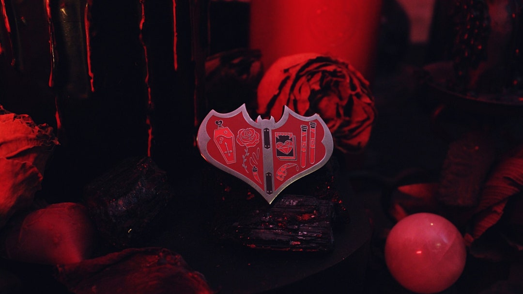 Vampire Lovers Kit Enamel Pin Lapel Pin Vampire Hunting Halloween ...