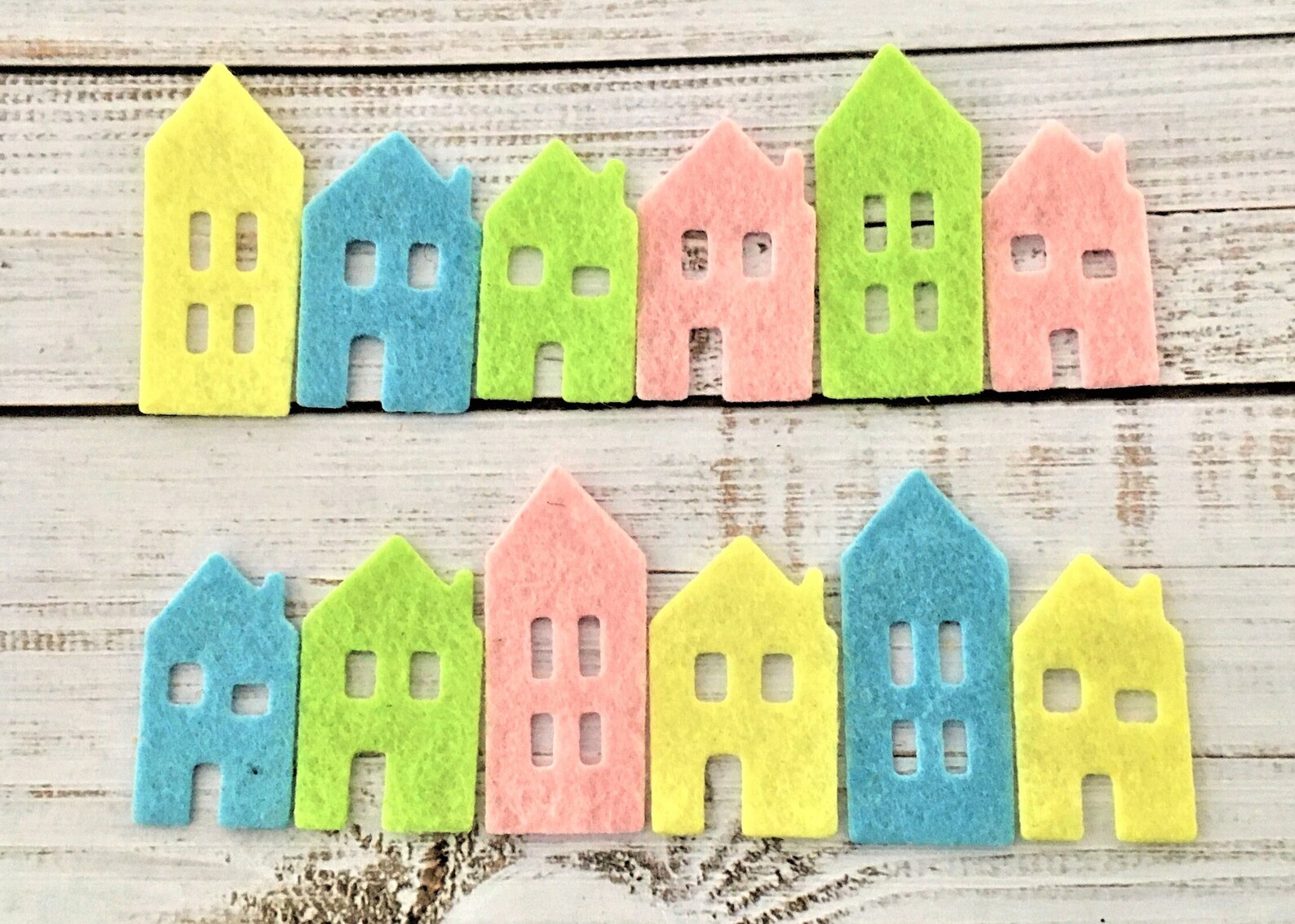 12 X FELT HOUSES Felt Houses Die Cut Houses Little House | Etsy UK
