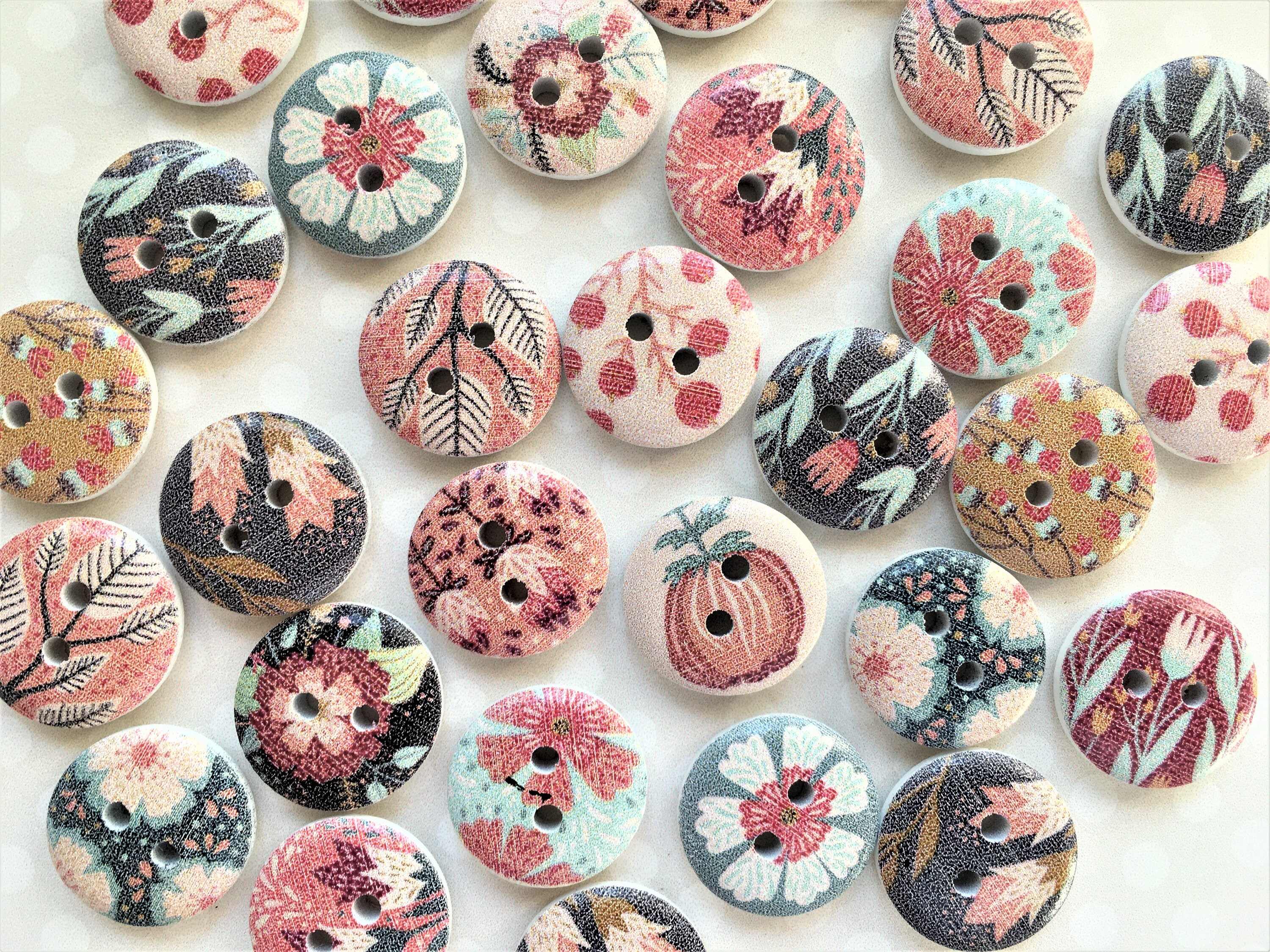 15 Mm ROUND WOODEN BUTTONS X 10 Cute Flower Design Buttons - Etsy UK