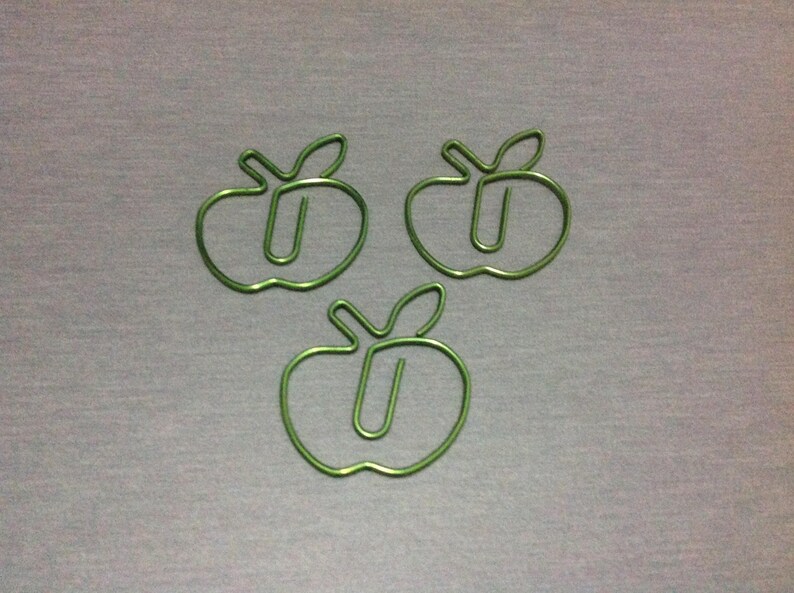 10 BIG D CLIPS Metallic Green Paper Clips APPLE 3.5 X 3 Cm Gift Ideas ...