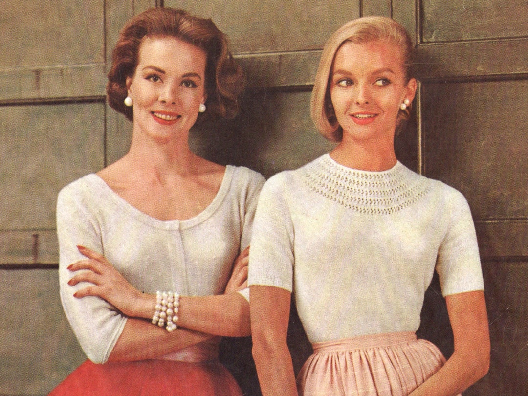 Vintage 1950s Pin-up Girl Sweater Patterns Fitted Tops Scoop Neck Lace ...