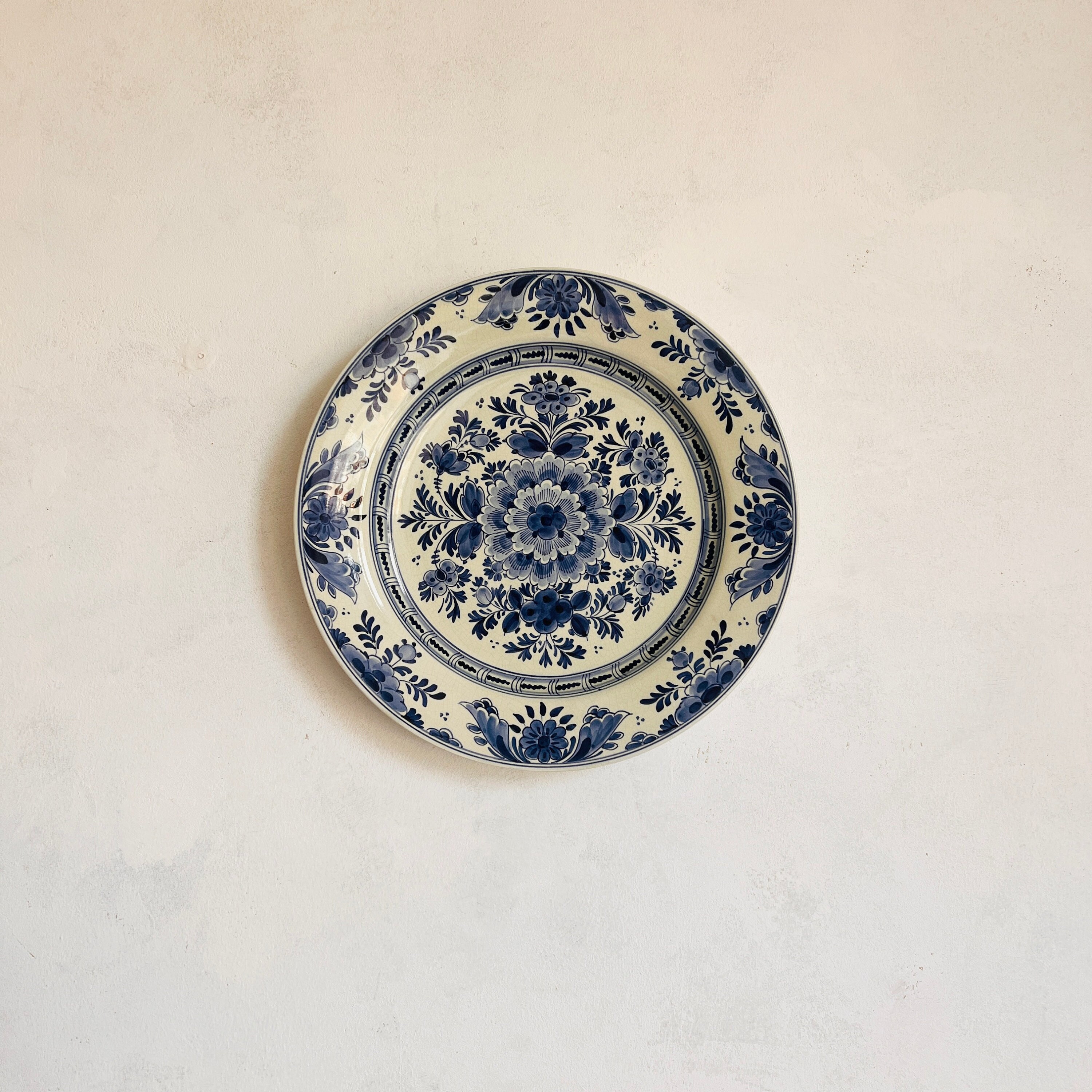 Souvenir Delft Plate: Blue and White Wall Decor From Holland - Etsy