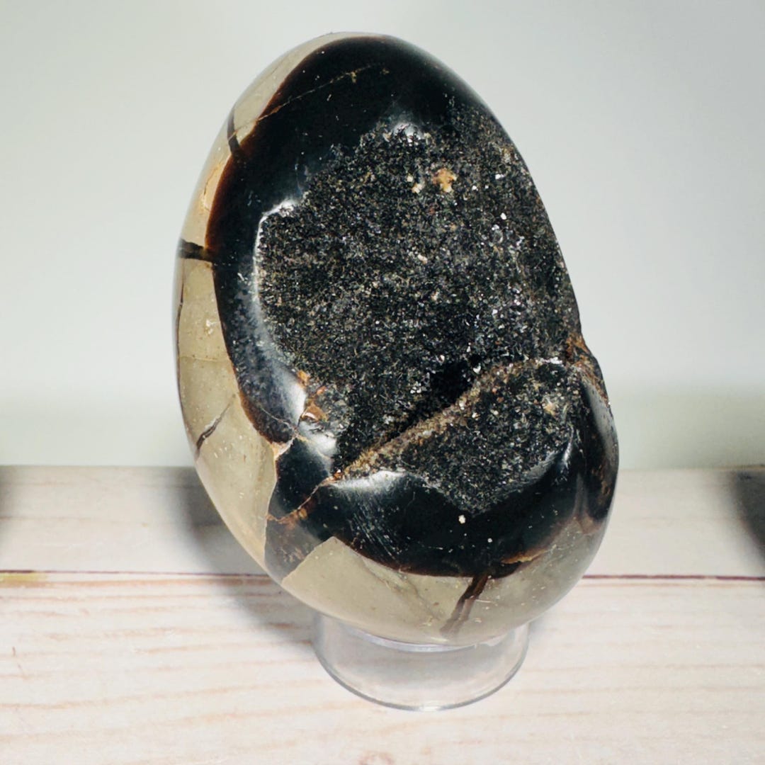 Dragon's Egg Septarian Nodule: Calcite Aragonite Crystal Statue - Etsy
