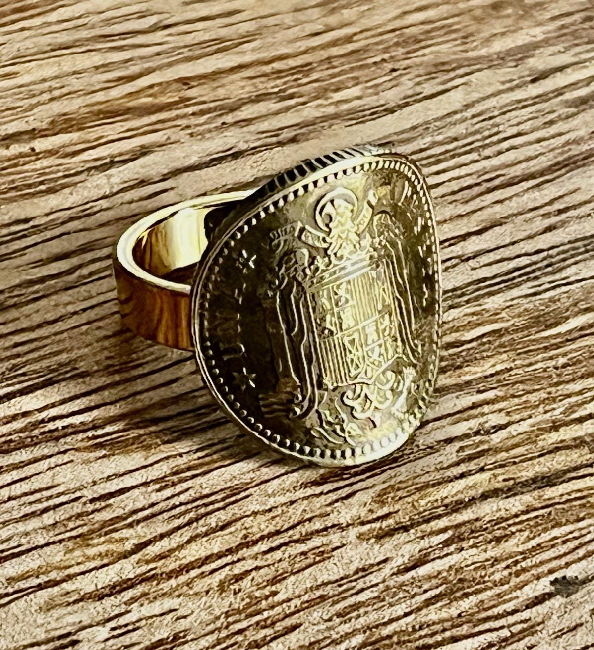 Spain Una Peseta Coin Ring Coat of Arms Yoke Arrows Spanish Coin ...