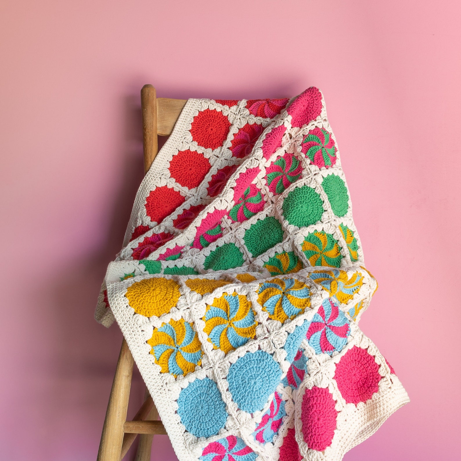 CROCHET PATTERN Guru Guru Spirals and Circle Crochet | Etsy