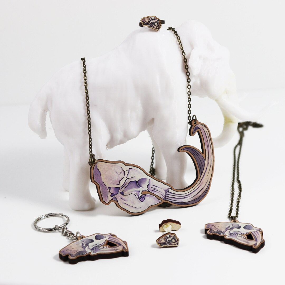 Stone Age Collection mammoth, Saber-toothed Tiger/smilodon as Necklace ...