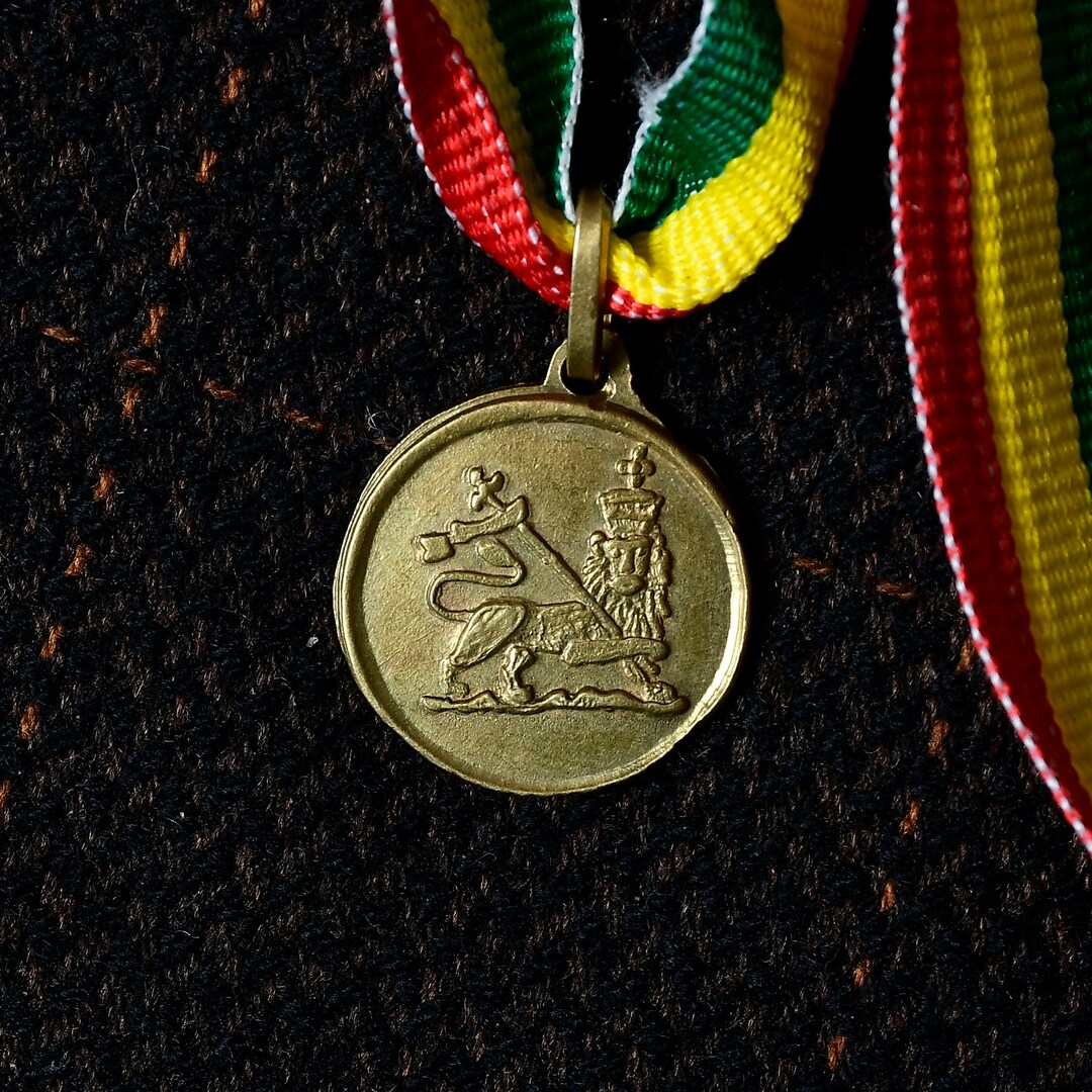 Ethiopian Lion of Judah Pendent Ribbon Haile Selassie Rastafarian ...
