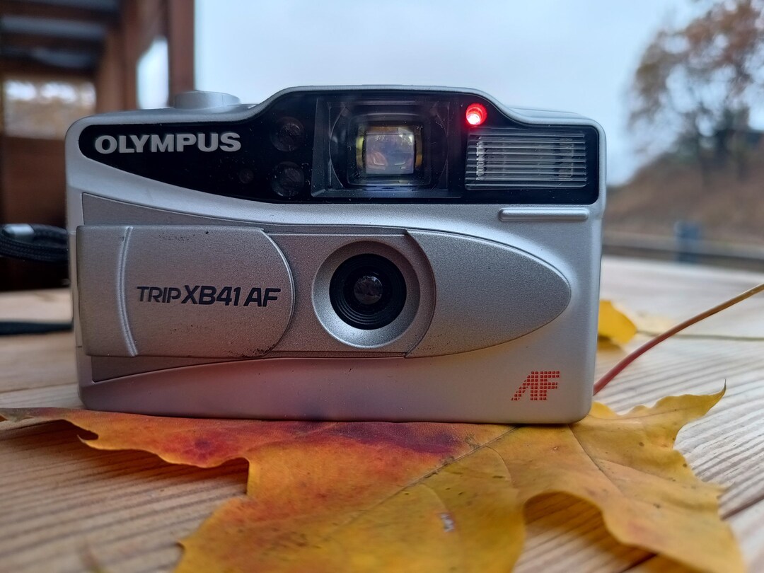 Olympus Trip XB41 AF Film Camera / Point and Shoot / Autofocus / Selfie ...