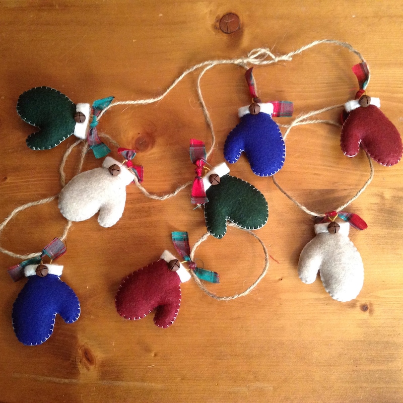 Mitten Garland - Etsy