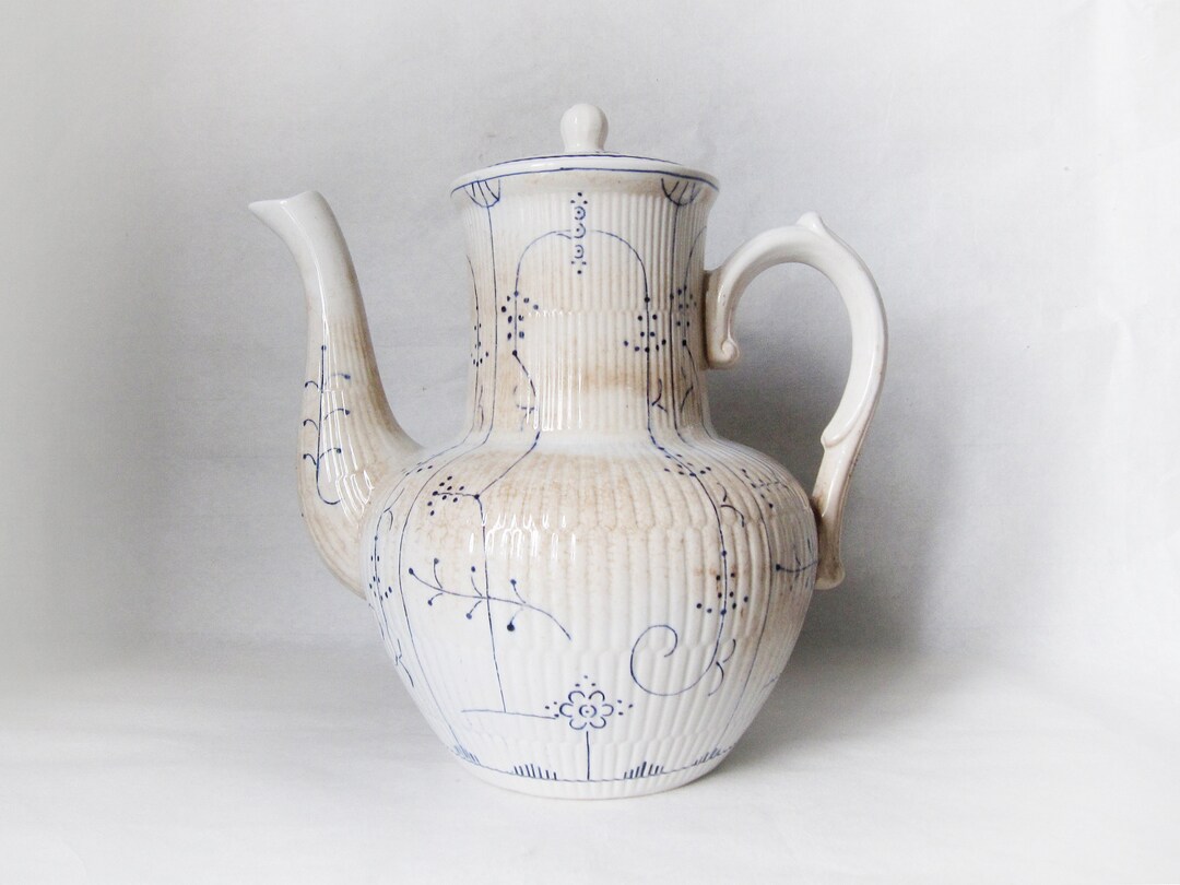 Boch Freres La Louviere 1,5 Liter Coffee Pot, Copenhague Design. Hand ...