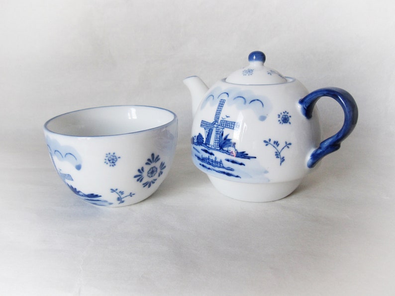 Royal Twickel Ter Steege Porcelain Teapot and Teacup. Hand Painted Blue ...