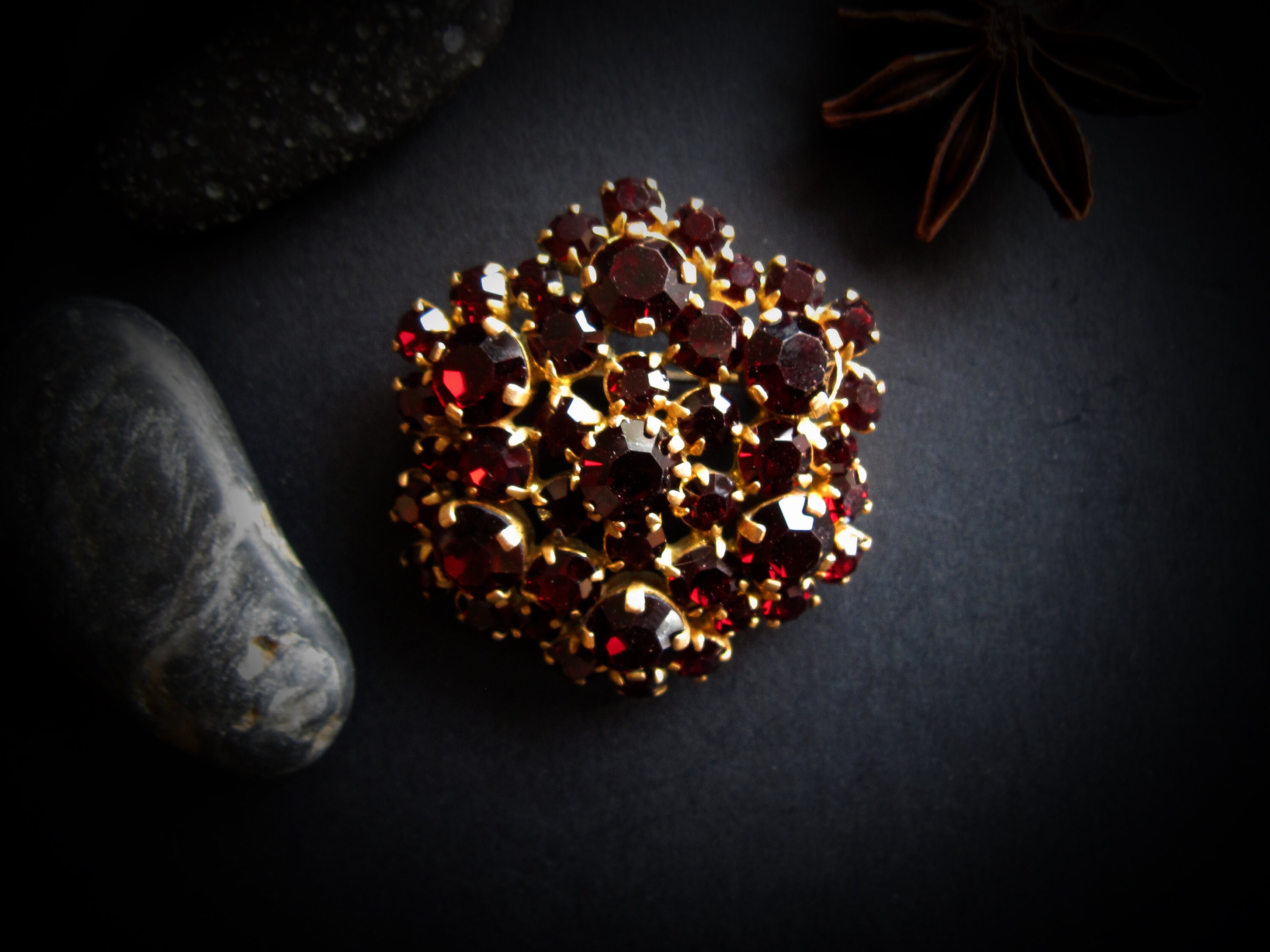 Vintage Round Brooch. Gold Tone Metal and Ruby Red Color Rhinestones ...