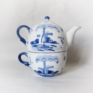 Royal Twickel Ter Steege Porcelain Teapot and Teacup. Hand Painted Blue ...