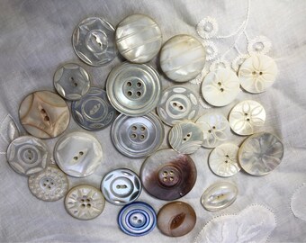 Vintage Mother of Pearl Buttons 24 Pieces - Etsy