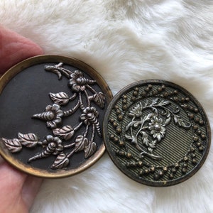 Victorian Brass Flower Buttons - Etsy