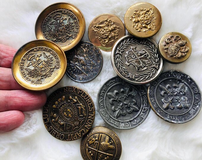 Old Roman Coin Replica and Crest Buttons - Etsy