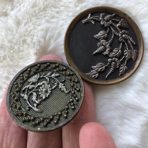 Victorian Brass Flower Buttons - Etsy