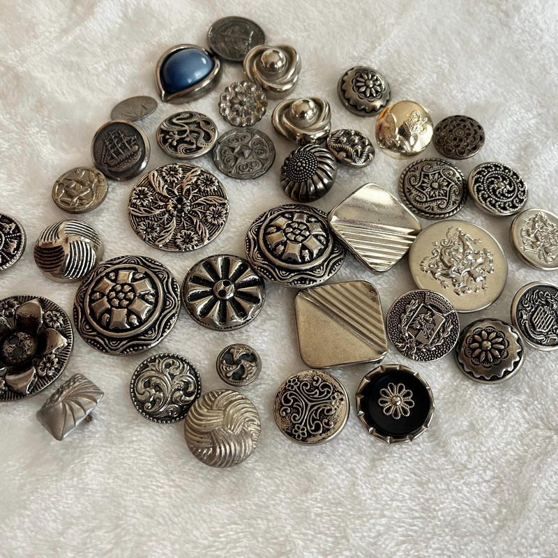 Metal Buttons Vintage - Etsy