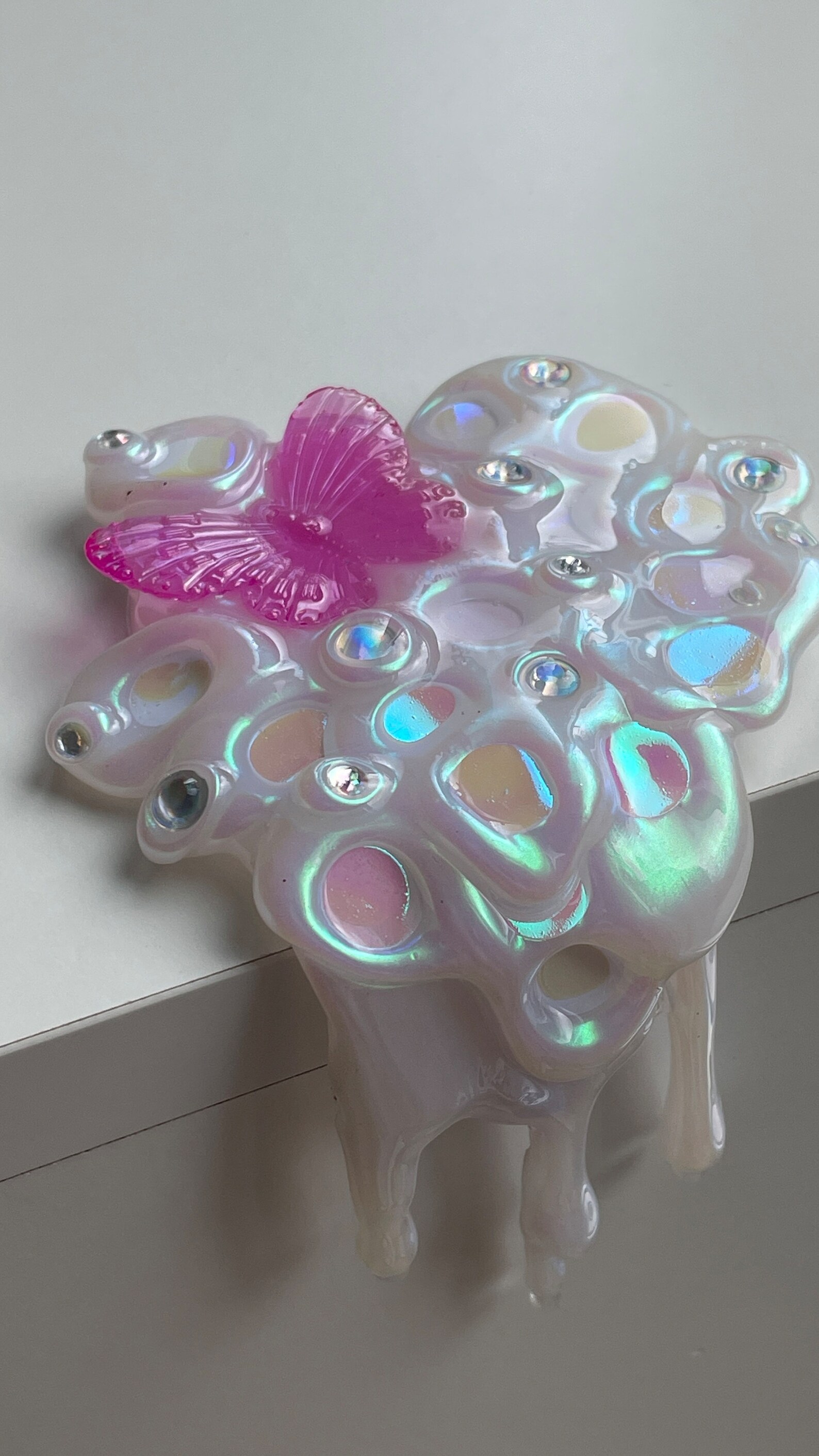 Dripping Shelf and Desk Decoration | Crazy & Futuristic Design | White ...