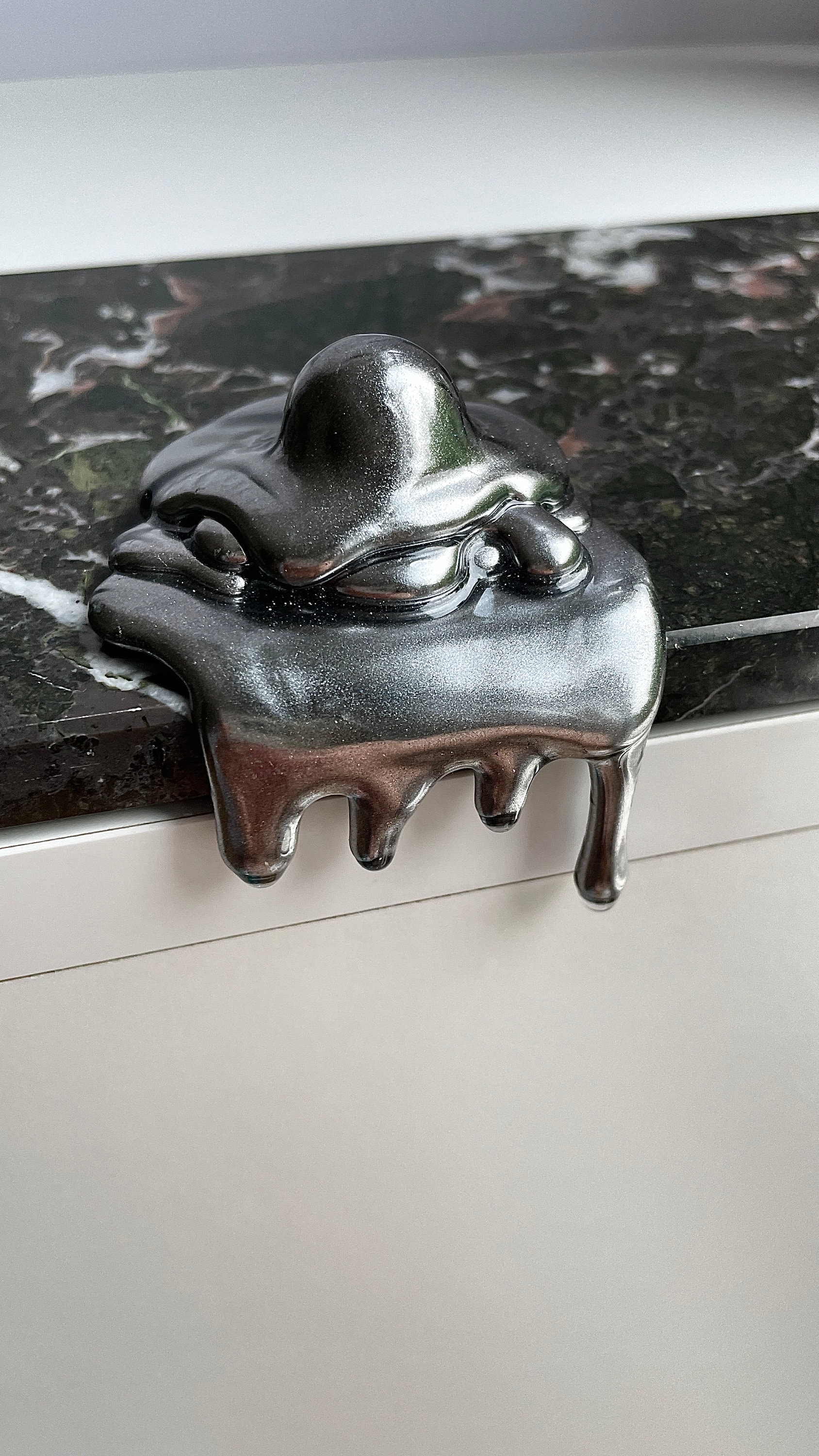 Dripping Shelf and Desk Decoration, Crazy & Futuristic Design, Medium ...