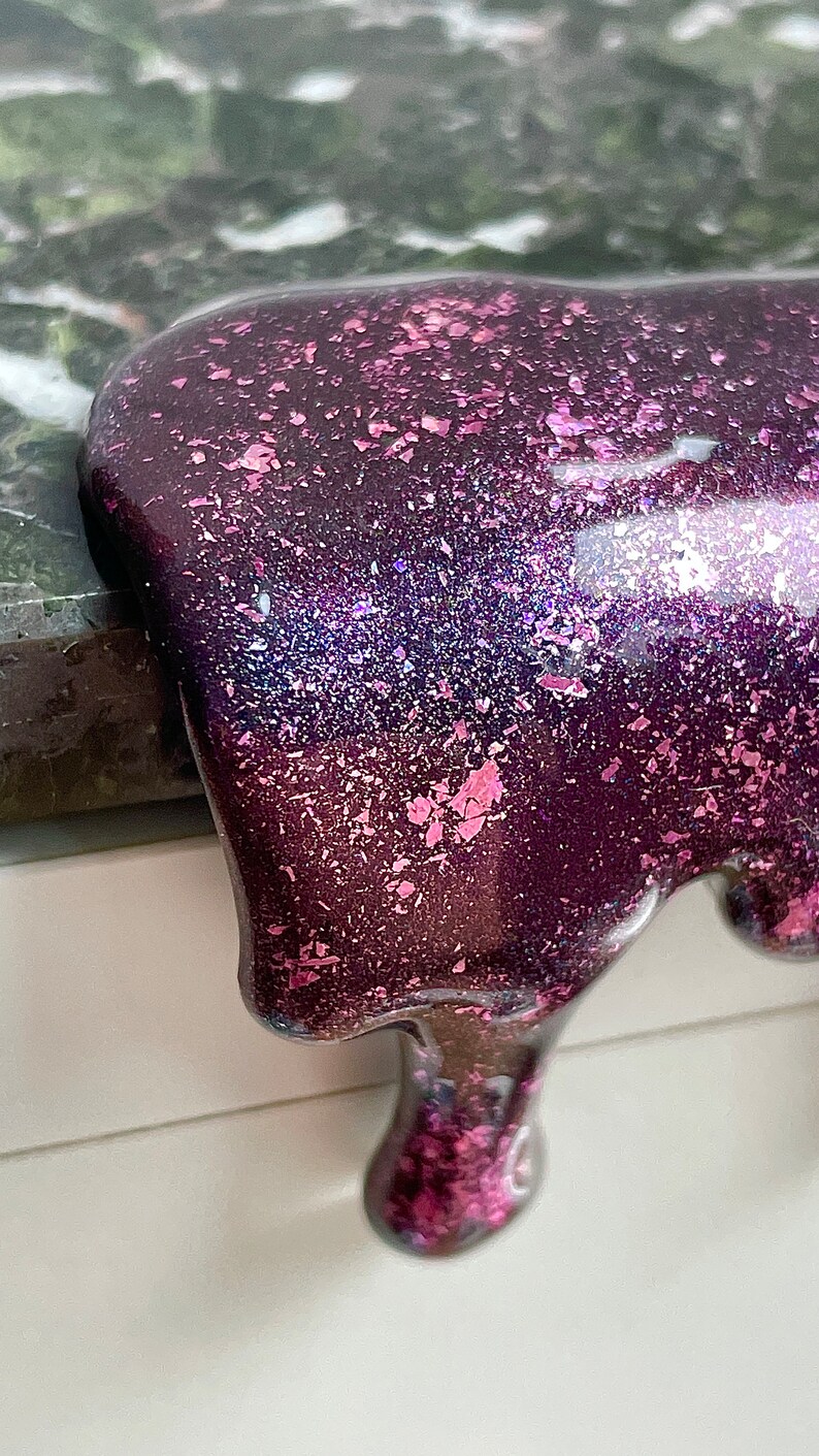 Dripping Shelf and Desk Decoration, Crazy & Futuristic Design, Mini ...