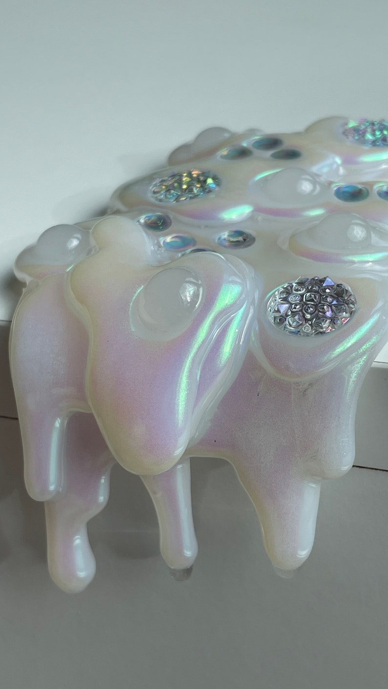 Dripping Shelf and Desk Decoration | Crazy & Futuristic Design ...