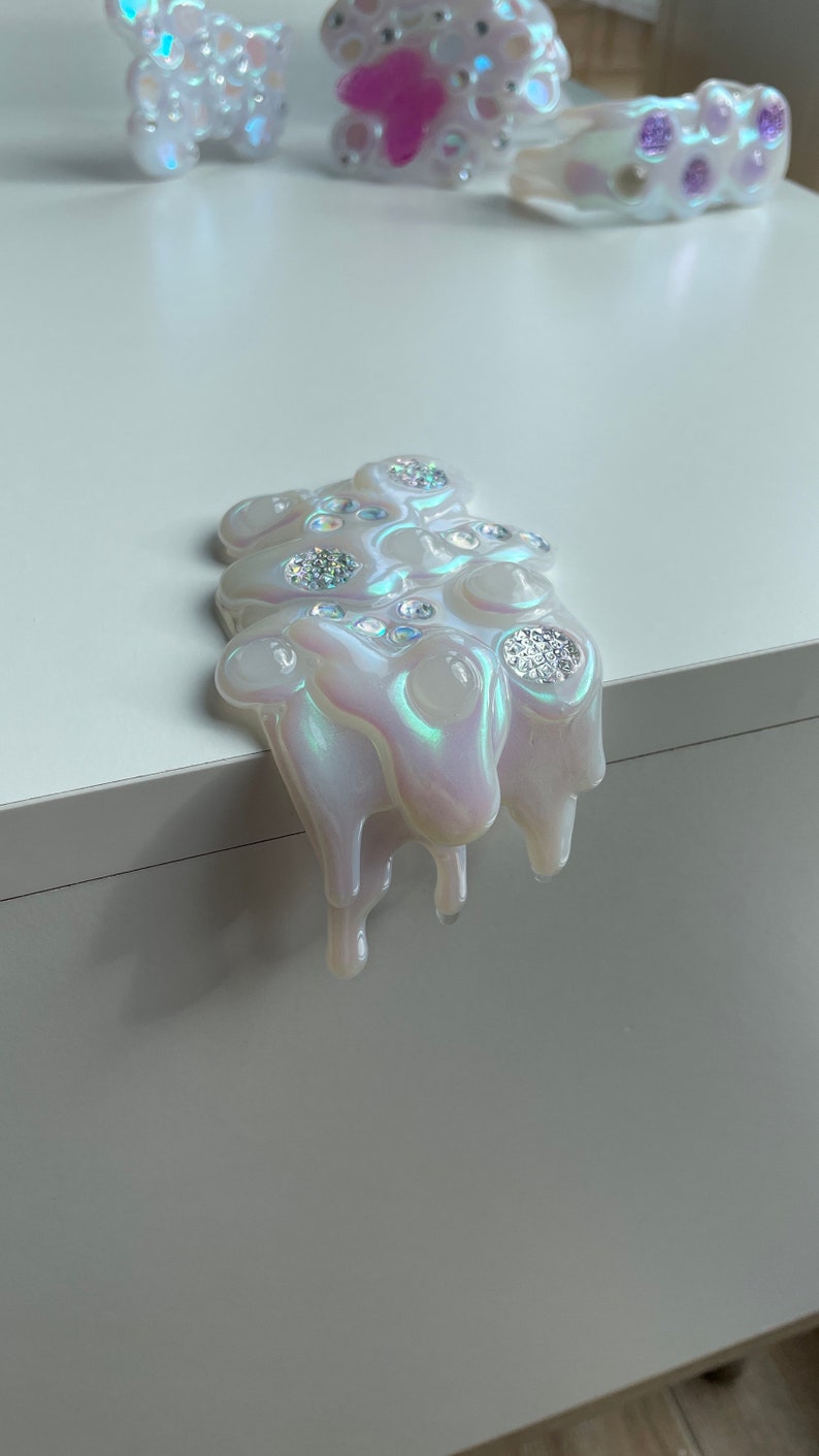 Dripping Shelf and Desk Decoration | Crazy & Futuristic Design ...