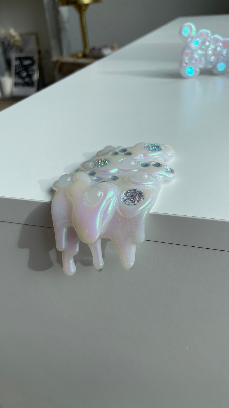 Dripping Shelf and Desk Decoration | Crazy & Futuristic Design ...