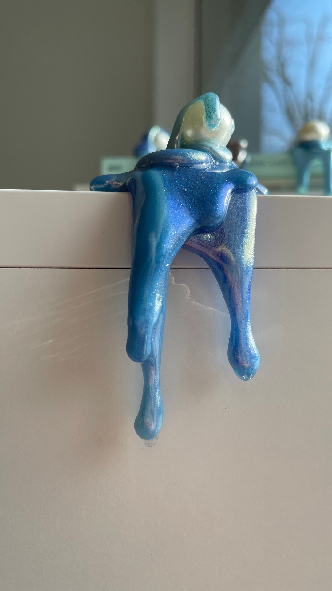 Dripping Shelf and Desk Decoration | Crazy & Futuristic Design | Blue ...