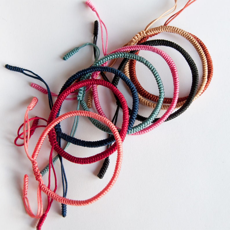 Rode koord boeddhistische bescherming String armband - Etsy Nederland