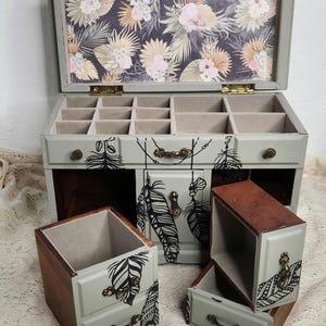 Boho Jewelry Box, Bohemian Jewelry Box, Feather Design Jewelry - Etsy